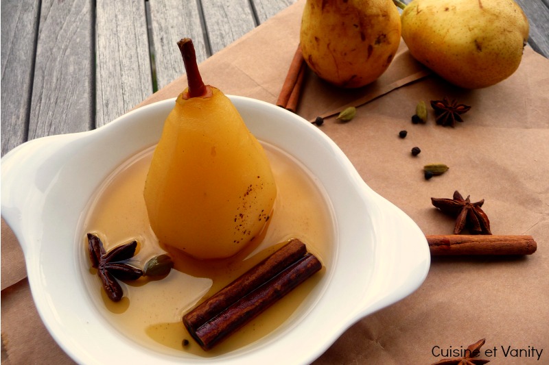 Poires pochées au vin doux et épices | Cuisine et Vanity
